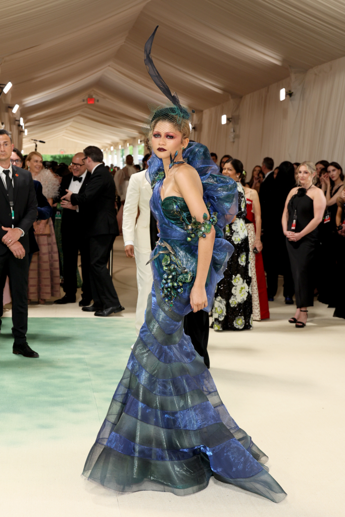Brilho e Elegância: As Celebridades Mais Bem Vestidas do Met Gala 2024 ...